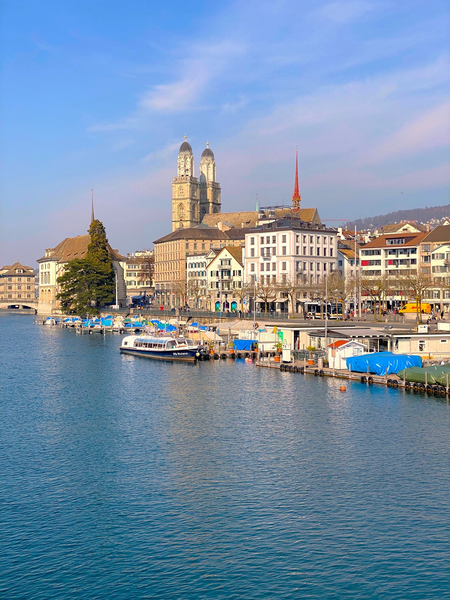 Private City Tour for a Long Layover at Zurich Airport